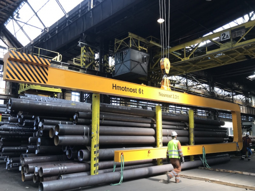 C-hooks for container unloading - According to device type - products ...