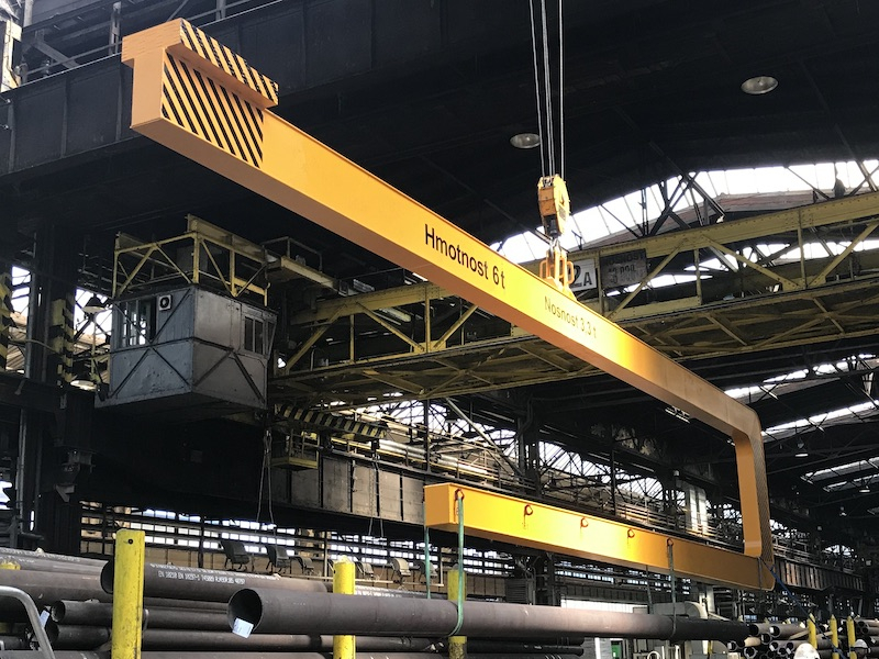 C-hooks for container unloading - According to device type - products ...